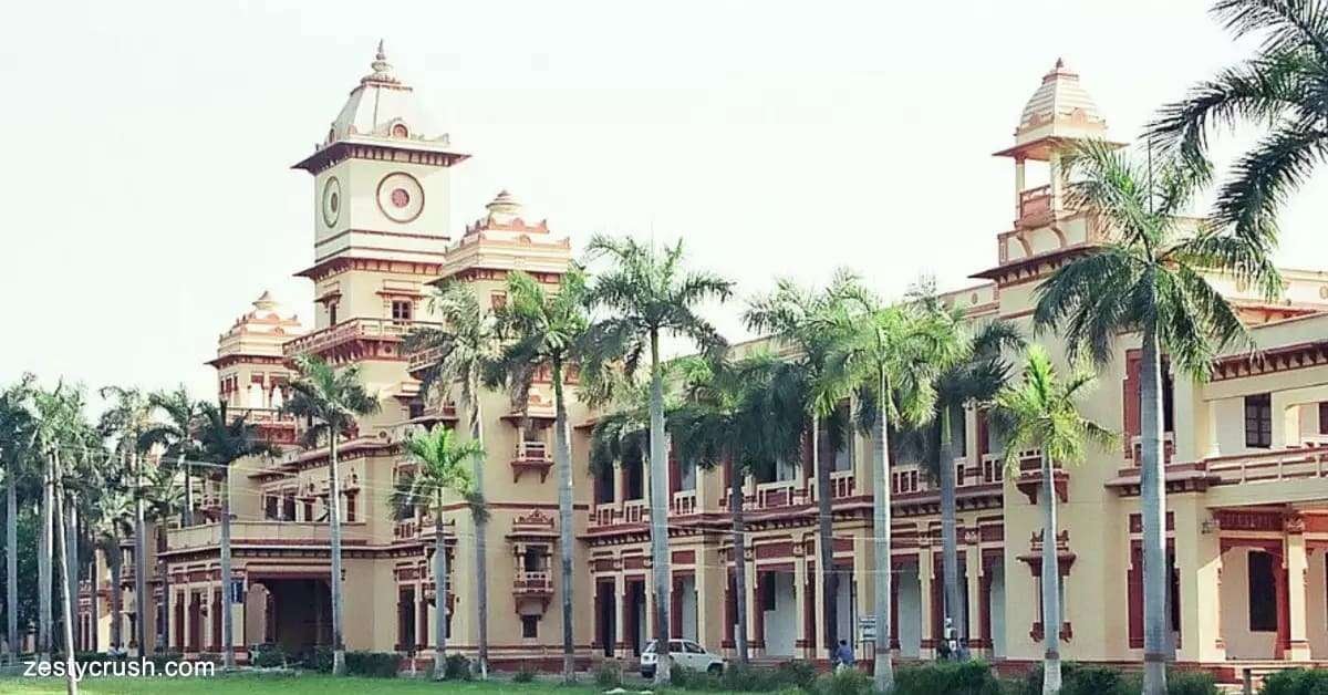 Top 15 Tourist Places in Varanasi-Location and Timings
